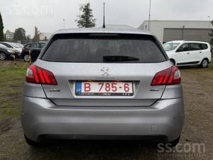 Grey Peugeot 308 2016 in Liepaja, with an engine capacity of 1.20 L and mileage of 117 thousand km for 5400 €, photo 9 on AUTOMOTO.COM.LV