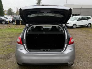 Grey Peugeot 308 2016 in Liepaja, with an engine capacity of 1.20 L and mileage of 117 thousand km for 5400 €, photo 10 on AUTOMOTO.COM.LV