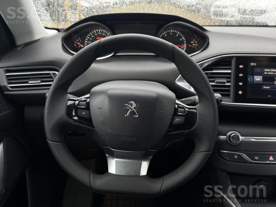 Grey Peugeot 308 2016 in Liepaja, with an engine capacity of 1.20 L and mileage of 117 thousand km for 5400 €, photo 19 on AUTOMOTO.COM.LV