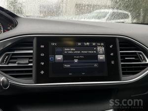 Grey Peugeot 308 2016 in Liepaja, with an engine capacity of 1.20 L and mileage of 117 thousand km for 5400 €, photo 21 on AUTOMOTO.COM.LV