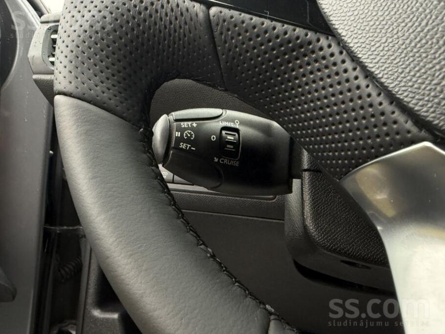 Grey Peugeot 308 2016 in Liepaja, with an engine capacity of 1.20 L and mileage of 117 thousand km for 5400 €, photo 27 on AUTOMOTO.COM.LV