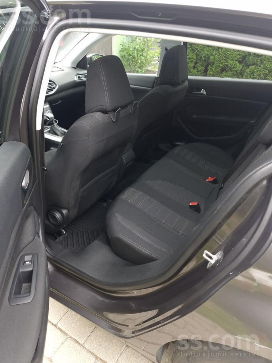 Pelēks Peugeot 308 2016 Ogre, ar dzinēja tilpumu 1.20 L un nobraukumu 175 tūkst. km par 7200 €, foto 12 vietnē AUTOMOTO.COM.LV