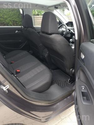 Pelēks Peugeot 308 2016 Ogre, ar dzinēja tilpumu 1.20 L un nobraukumu 175 tūkst. km par 7200 €, foto 13 vietnē AUTOMOTO.COM.LV