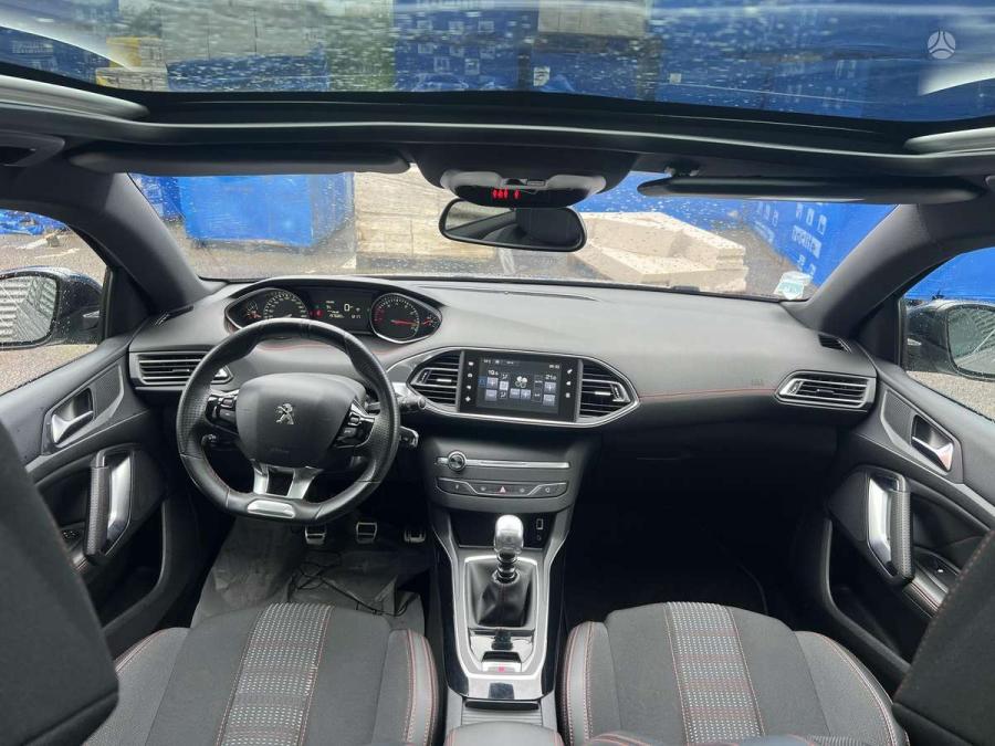 Pelēks Peugeot 308 2016 Viļņa, ar dzinēja tilpumu 1.20 L un nobraukumu 198 tūkst. km par 5400 €, foto 8 vietnē AUTOMOTO.COM.LV