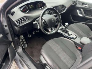 Pelēks Peugeot 308 2016 Viļņa, ar dzinēja tilpumu 1.20 L un nobraukumu 198 tūkst. km par 5400 €, foto 9 vietnē AUTOMOTO.COM.LV