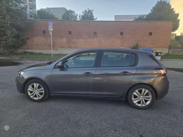 Grey Peugeot 308 2016 in Vilnius, with an engine capacity of 1.20 L and mileage of 205 thousand km for 4499 €, photo 6 on AUTOMOTO.COM.LV