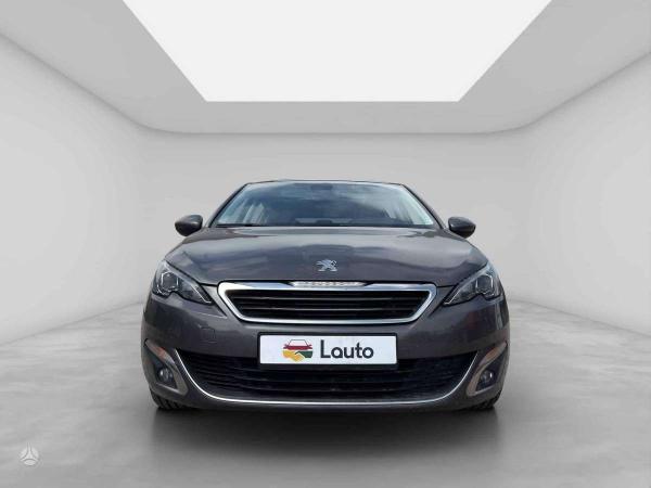 Pelēks Peugeot 308 2016 Viļņa, ar dzinēja tilpumu 1.20 L un nobraukumu 176 tūkst. km par 7490 €, foto 2 vietnē AUTOMOTO.COM.LV