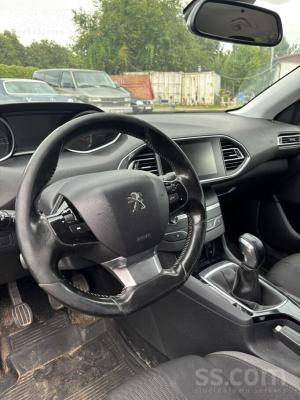 Pelēks Peugeot 308 2016 Rīga, ar dzinēja tilpumu 1.60 L un nobraukumu 240 tūkst. km par 2799 €, foto 6 vietnē AUTOMOTO.COM.LV