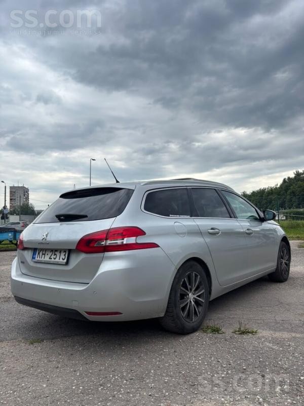 Pelēks Peugeot 308 2016 Rīga, ar dzinēja tilpumu 1.60 L un nobraukumu 240 tūkst. km par 2799 €, foto 10 vietnē AUTOMOTO.COM.LV