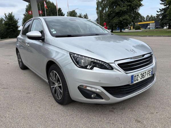 Pelēks Peugeot 308 2016 Tauragė, ar dzinēja tilpumu 1.20 L un nobraukumu 180 tūkst. km par 4900 €, foto 1 vietnē AUTOMOTO.COM.LV