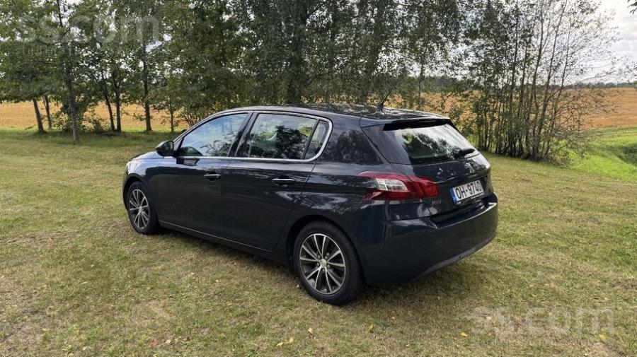 Grey Peugeot 308 2016 in Riga, with an engine capacity of 1.20 L and mileage of 160 thousand km for 6100 €, photo 6 on AUTOMOTO.COM.LV