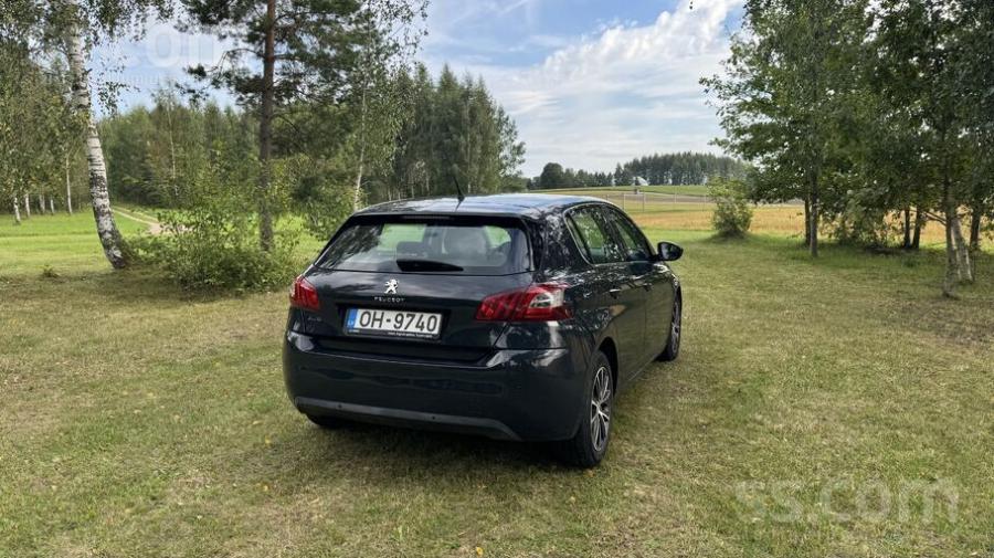 Grey Peugeot 308 2016 in Riga, with an engine capacity of 1.20 L and mileage of 160 thousand km for 6100 €, photo 7 on AUTOMOTO.COM.LV