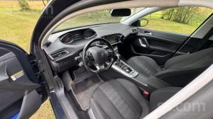 Grey Peugeot 308 2016 in Riga, with an engine capacity of 1.20 L and mileage of 160 thousand km for 6100 €, photo 9 on AUTOMOTO.COM.LV
