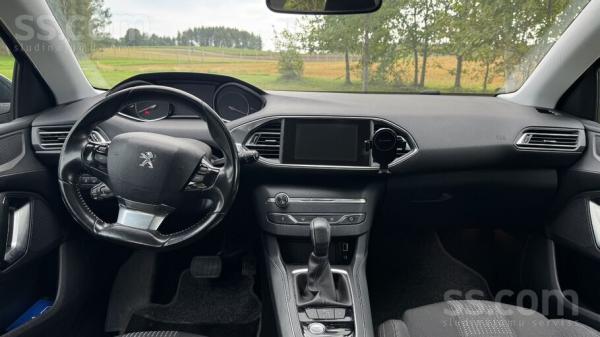 Peugeot 308 2016 Rīga vietnē Pelēks Peugeot 308 2016 Rīga, ar dzinēja tilpumu 1.20 L un nobraukumu 160 tūkst. km par 6100 €, foto 10 vietnē AUTOMOTO.COM.LV