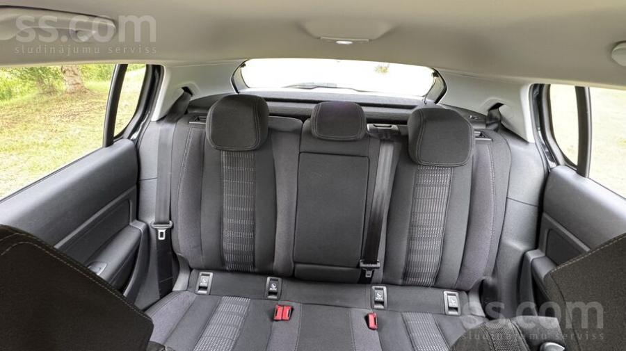 Grey Peugeot 308 2016 in Riga, with an engine capacity of 1.20 L and mileage of 160 thousand km for 6100 €, photo 11 on AUTOMOTO.COM.LV