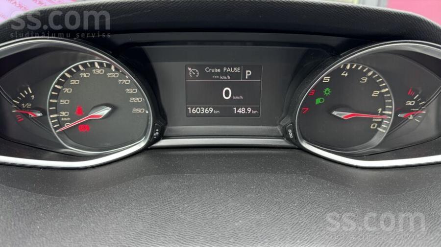 Grey Peugeot 308 2016 in Riga, with an engine capacity of 1.20 L and mileage of 160 thousand km for 6100 €, photo 12 on AUTOMOTO.COM.LV