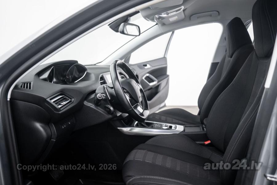 Pelēks Peugeot 308 2016 Tallina, ar dzinēja tilpumu 1.20 L un nobraukumu 144 tūkst. km par 7499 €, foto 9 vietnē AUTOMOTO.COM.LV