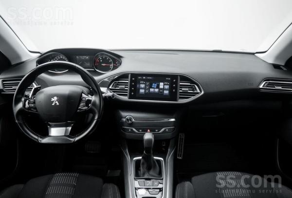 Grey Peugeot 308 2016 in Tallinn, with an engine capacity of 1.20 L and mileage of 144 thousand km for 7499 €, photo 3 on AUTOMOTO.COM.LV