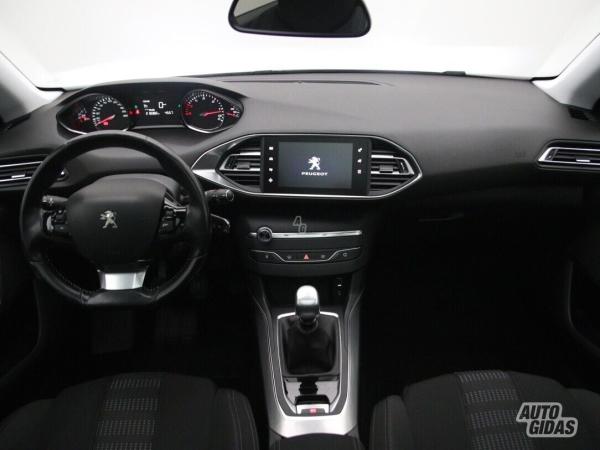Grey Peugeot 308 2017 in Vilnius, with an engine capacity of 1.60 L and mileage of 218 thousand km for 7799 €, photo 2 on AUTOMOTO.COM.LV