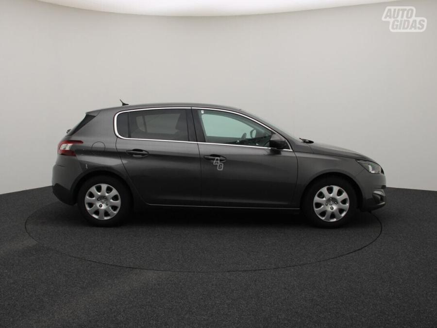 Grey Peugeot 308 2017 in Vilnius, with an engine capacity of 1.60 L and mileage of 218 thousand km for 7799 €, photo 9 on AUTOMOTO.COM.LV