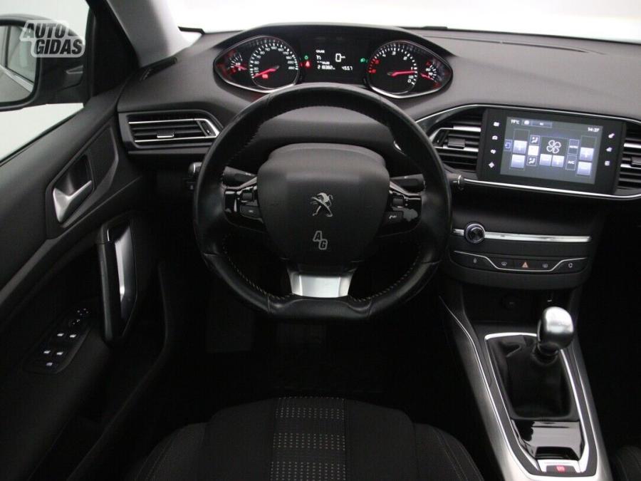 Grey Peugeot 308 2017 in Vilnius, with an engine capacity of 1.60 L and mileage of 218 thousand km for 7799 €, photo 17 on AUTOMOTO.COM.LV