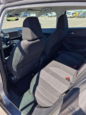 Grey Peugeot 308 2017 in Taurage, with an engine capacity of 1.20 L and mileage of 146 thousand km for 4800 €, photo 12 on AUTOMOTO.COM.LV
