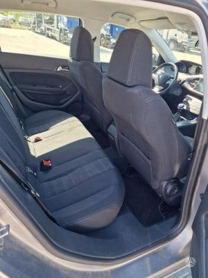 Grey Peugeot 308 2017 in Taurage, with an engine capacity of 1.20 L and mileage of 146 thousand km for 4800 €, photo 14 on AUTOMOTO.COM.LV