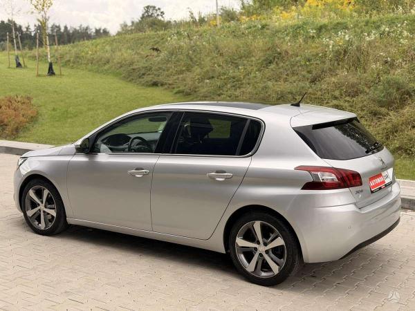 Pelēks Peugeot 308 2017 Viļņa, ar dzinēja tilpumu 1.20 L un nobraukumu 98 tūkst. km par 9200 €, foto 9 vietnē AUTOMOTO.COM.LV