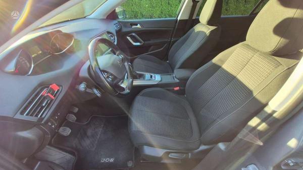 Pelēks Peugeot 308 2017 Viļņa, ar dzinēja tilpumu 1.20 L un nobraukumu 136 tūkst. km par 6300 €, foto 4 vietnē AUTOMOTO.COM.LV