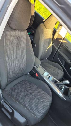 Grey Peugeot 308 2017 in Vilnius, with an engine capacity of 1.20 L and mileage of 136 thousand km for 6300 €, photo 19 on AUTOMOTO.COM.LV