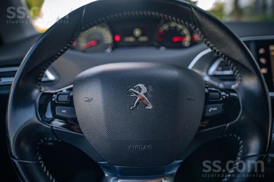 Pelēks Peugeot 308 2018 Rīga, ar dzinēja tilpumu 1.20 L un nobraukumu 0 tūkst. km par 6490 €, foto 18 vietnē AUTOMOTO.COM.LV