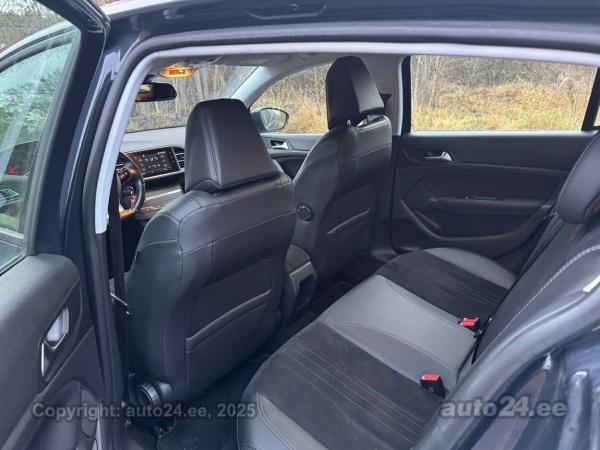 Pelēks Peugeot 308 2018 Tallina, ar dzinēja tilpumu 1.60 L un nobraukumu 158 tūkst. km par 7500 €, foto 11 vietnē AUTOMOTO.COM.LV
