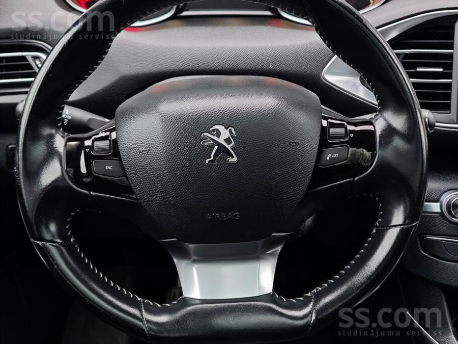 Pelēks Peugeot 308 2018 Ogre, ar dzinēja tilpumu 1.20 L un nobraukumu 134 tūkst. km par 7400 €, foto 16 vietnē AUTOMOTO.COM.LV