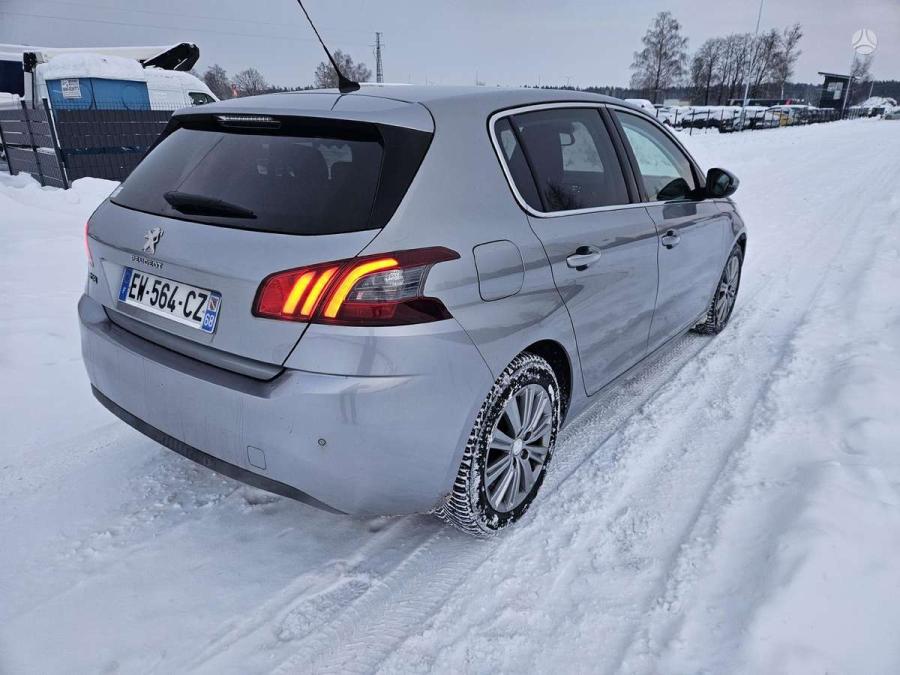 Серый Пежо 308 2018 в Таураге, объемом двигателя 1.20 л и пробегом 214 тыс. км за 5400 €, фото 7 на AUTOMOTO.COM.LV