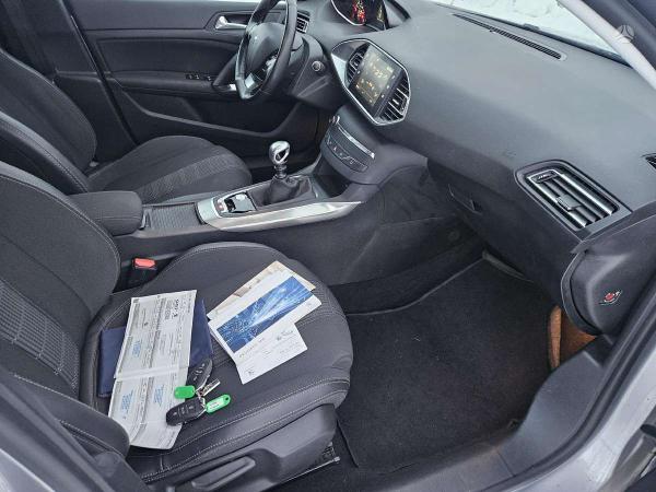 Pelēks Peugeot 308 2018 Tauragė, ar dzinēja tilpumu 1.20 L un nobraukumu 214 tūkst. km par 5400 €, foto 11 vietnē AUTOMOTO.COM.LV