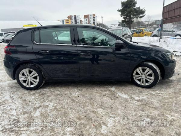 Pelēks Peugeot 308 2018 Tallina, ar dzinēja tilpumu 1.60 L un nobraukumu 158 tūkst. km par 7500 €, foto 4 vietnē AUTOMOTO.COM.LV