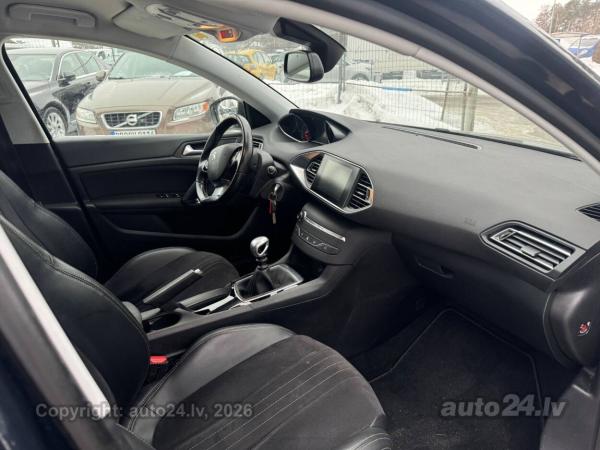 Pelēks Peugeot 308 2018 Tallina, ar dzinēja tilpumu 1.60 L un nobraukumu 158 tūkst. km par 7500 €, foto 10 vietnē AUTOMOTO.COM.LV