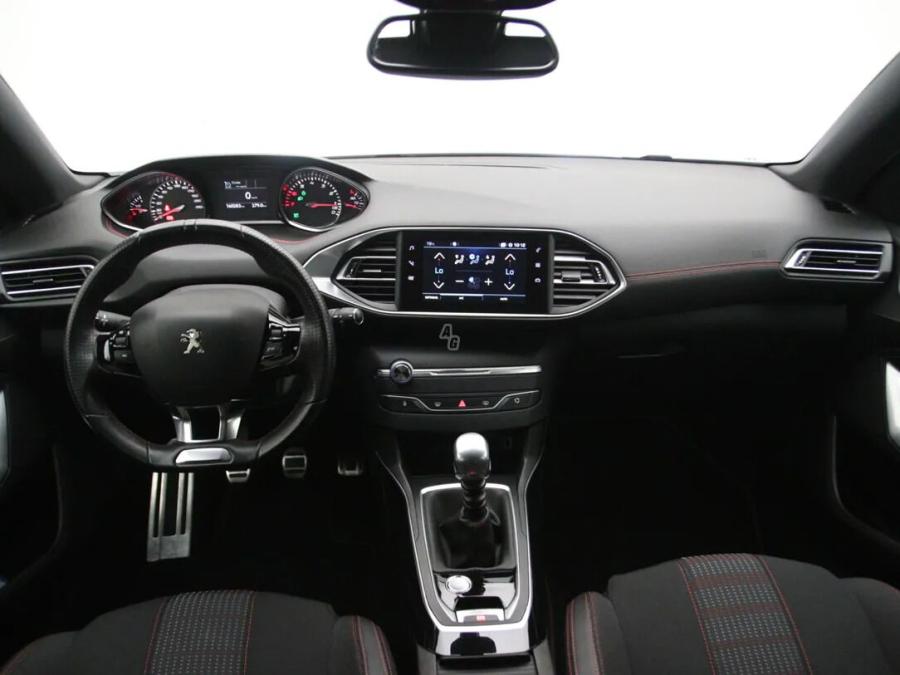 Grey Peugeot 308 2018 in Vilnius, with an engine capacity of 1.20 L and mileage of 160 thousand km for 7999 €, photo 3 on AUTOMOTO.COM.LV