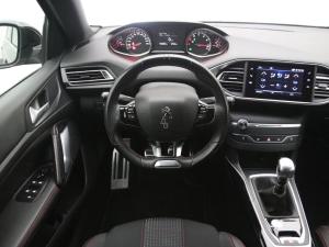 Grey Peugeot 308 2018 in Vilnius, with an engine capacity of 1.20 L and mileage of 160 thousand km for 7999 €, photo 18 on AUTOMOTO.COM.LV