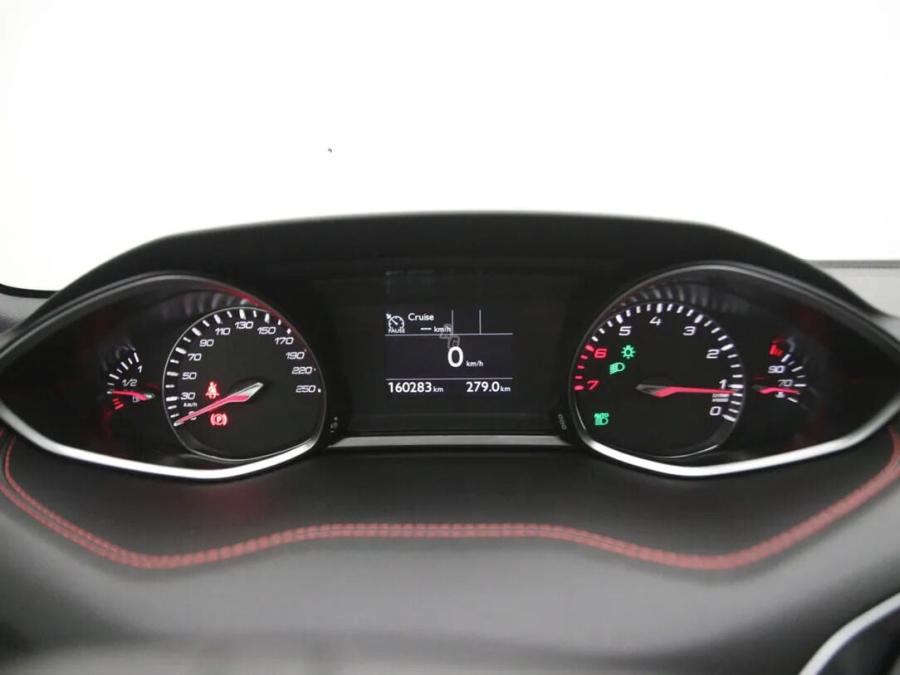 Grey Peugeot 308 2018 in Vilnius, with an engine capacity of 1.20 L and mileage of 160 thousand km for 7999 €, photo 20 on AUTOMOTO.COM.LV