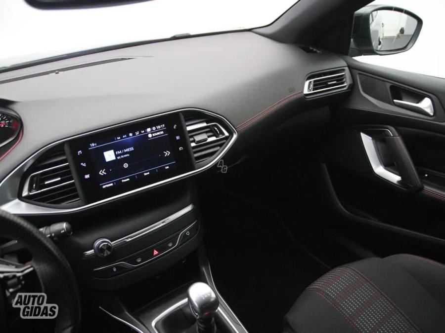 Grey Peugeot 308 2018 in Vilnius, with an engine capacity of 1.20 L and mileage of 160 thousand km for 7999 €, photo 22 on AUTOMOTO.COM.LV