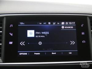 Grey Peugeot 308 2018 in Vilnius, with an engine capacity of 1.20 L and mileage of 160 thousand km for 7999 €, photo 23 on AUTOMOTO.COM.LV