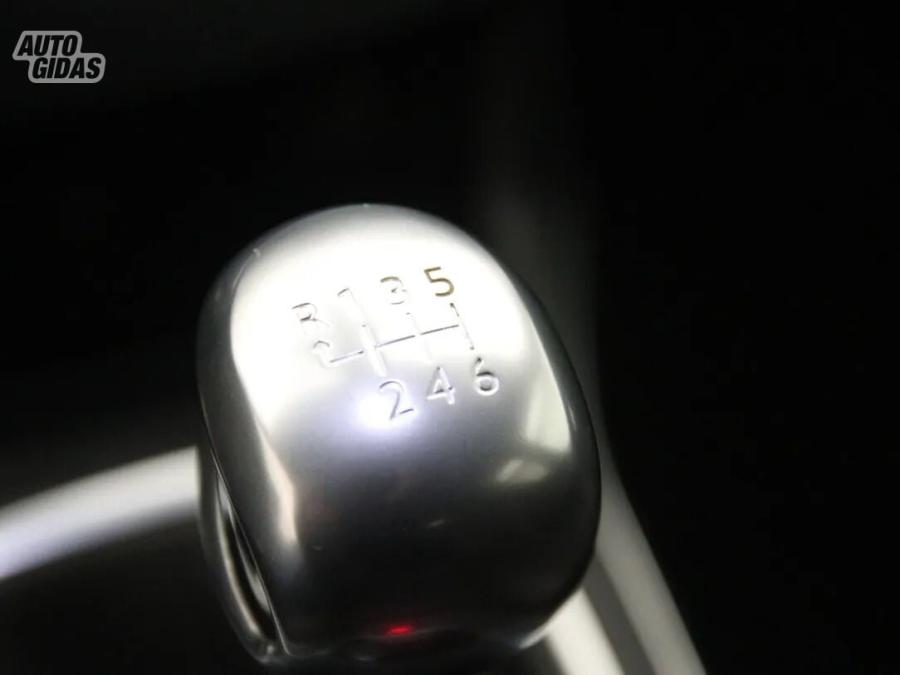 Grey Peugeot 308 2018 in Vilnius, with an engine capacity of 1.20 L and mileage of 160 thousand km for 7999 €, photo 29 on AUTOMOTO.COM.LV