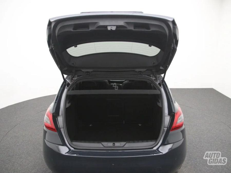 Grey Peugeot 308 2018 in Vilnius, with an engine capacity of 1.20 L and mileage of 160 thousand km for 7999 €, photo 35 on AUTOMOTO.COM.LV