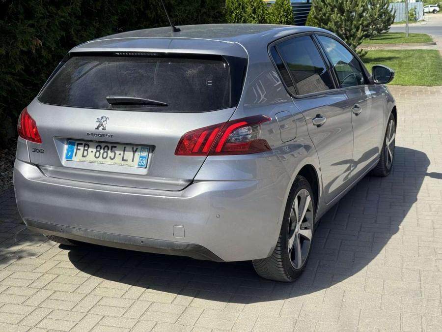 Grey Peugeot 308 2018 in Taurage, with an engine capacity of 1.50 L and mileage of 236 thousand km for 4900 €, photo 4 on AUTOMOTO.COM.LV