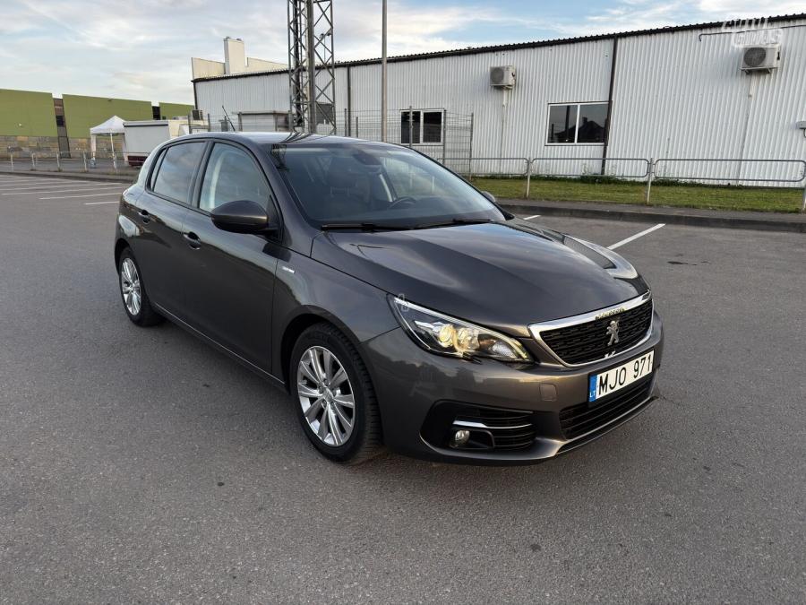 Grey Peugeot 308 2018 in Taurage, with an engine capacity of 1.50 L and mileage of 245 thousand km for 4900 €, photo 4 on AUTOMOTO.COM.LV