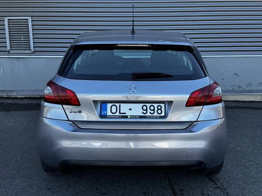 Pelēks Peugeot 308 2018 Rīga, ar dzinēja tilpumu 1.20 L un nobraukumu 76 tūkst. km par 6900 €, foto 5 vietnē AUTOMOTO.COM.LV