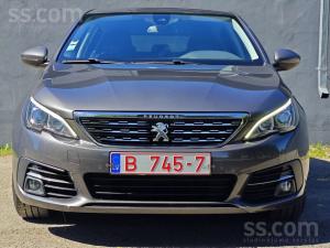 Grey Peugeot 308 2018 in Ogre, with an engine capacity of 1.20 L and mileage of 107 thousand km for 7400 €, photo  on AUTOMOTO.COM.LV