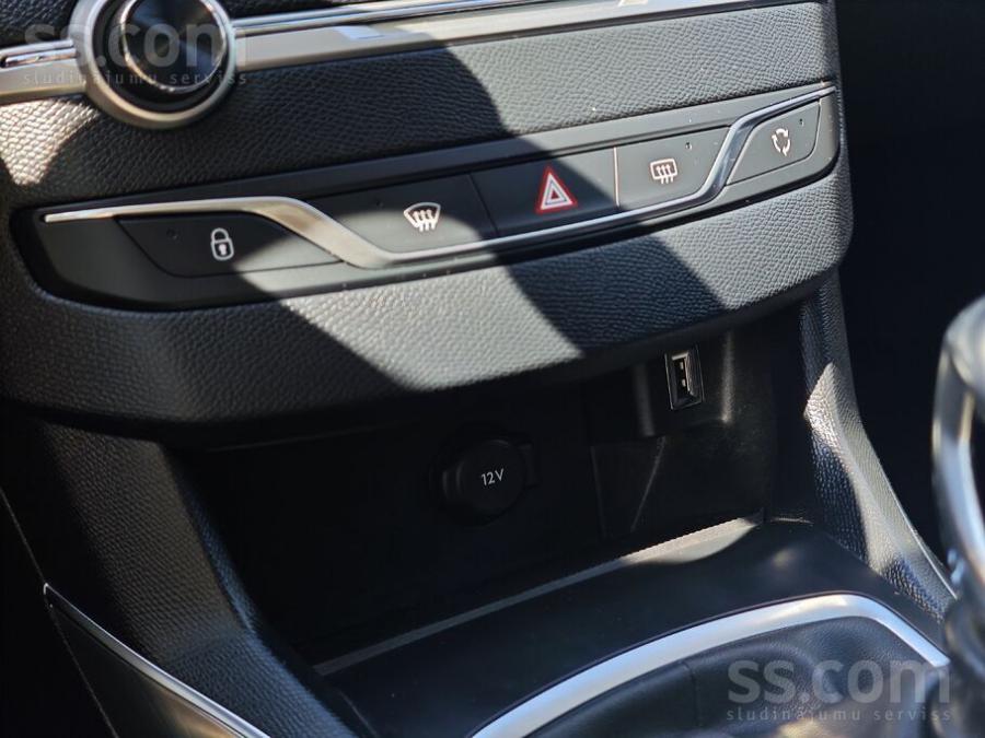 Pelēks Peugeot 308 2018 Ogre, ar dzinēja tilpumu 1.20 L un nobraukumu 107 tūkst. km par 7400 €, foto 23 vietnē AUTOMOTO.COM.LV
