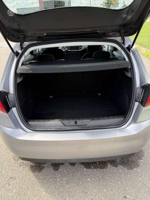 Grey Peugeot 308 2018 in Taurage, with an engine capacity of 1.50 L and mileage of 180 thousand km for 6799 €, photo 6 on AUTOMOTO.COM.LV